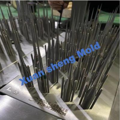 Medical pipette tips mould and injection molding medical devices